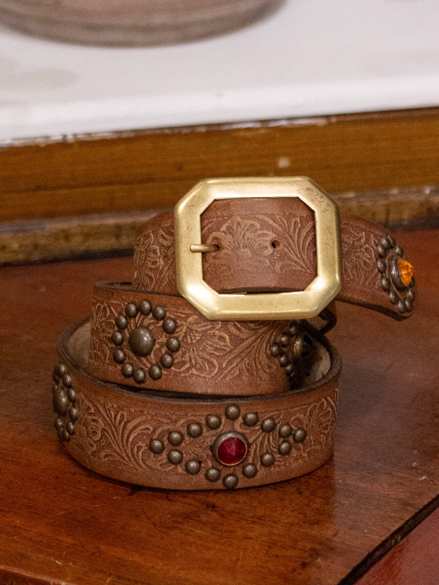 Bandits Golden Belts, Embossed Jewelled Belt, Light Brown – Wardrobe 19